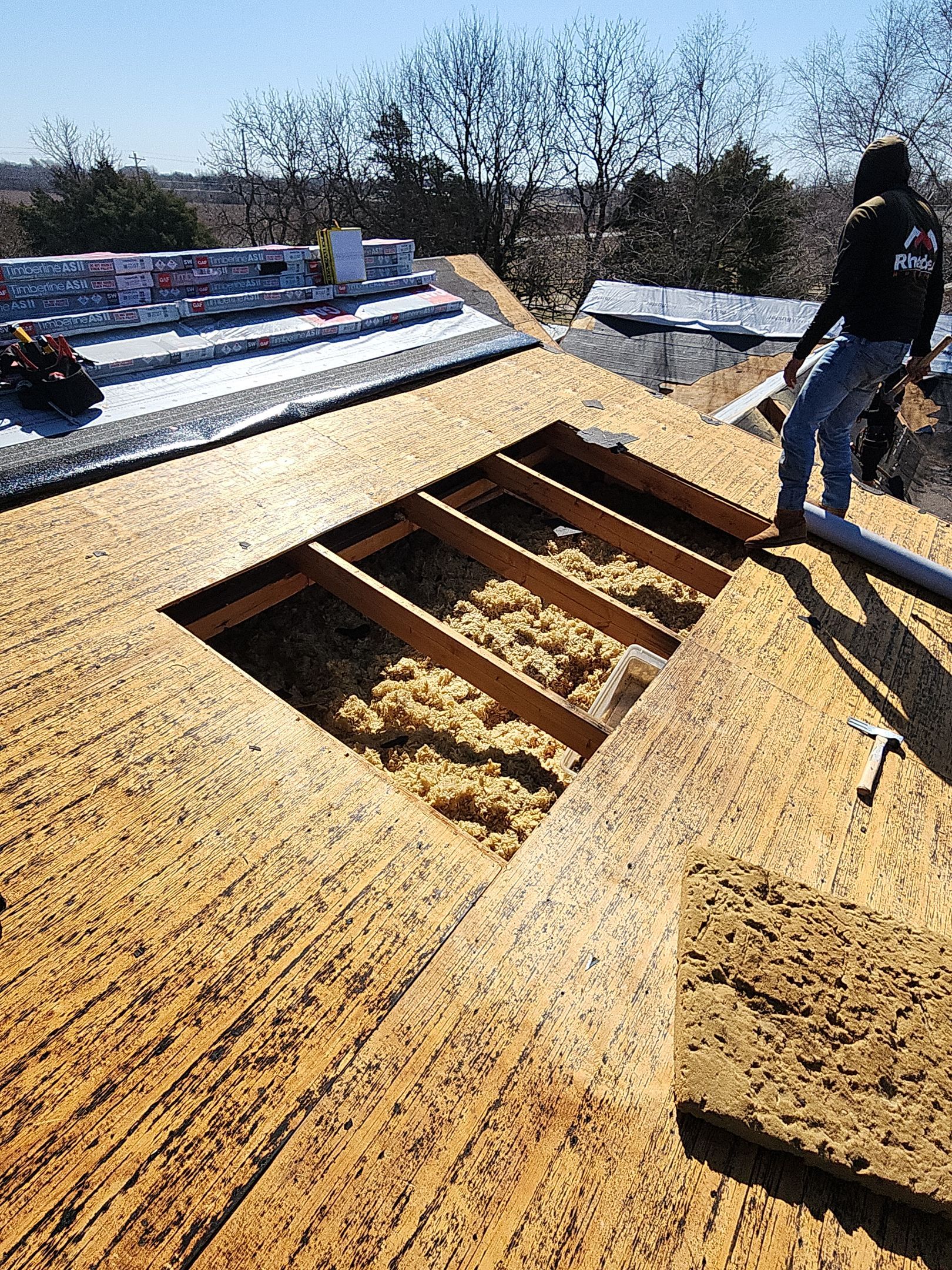 How to Replace Damaged Roof Decking: A Step-by-Step Guide